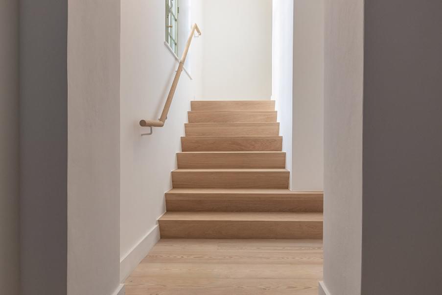 Moderne trappen en klassieke trappen voor elk interieur