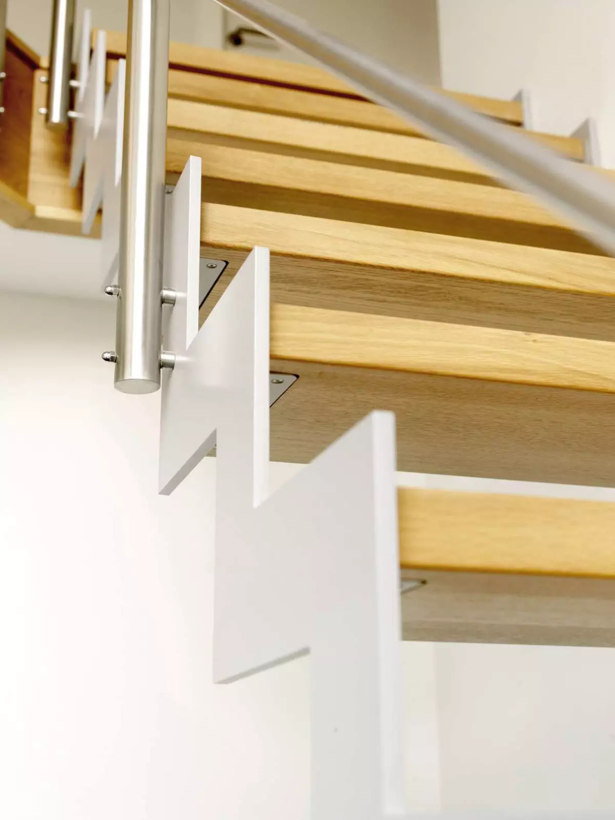 Moderne trappen en klassieke trappen voor elk interieur